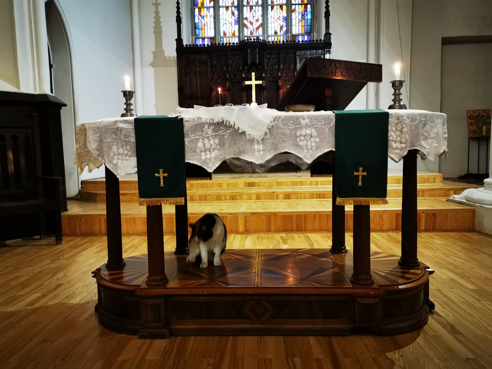 Thoughts upon the homecoming of the altar – St. Saviour’s Anglican ...